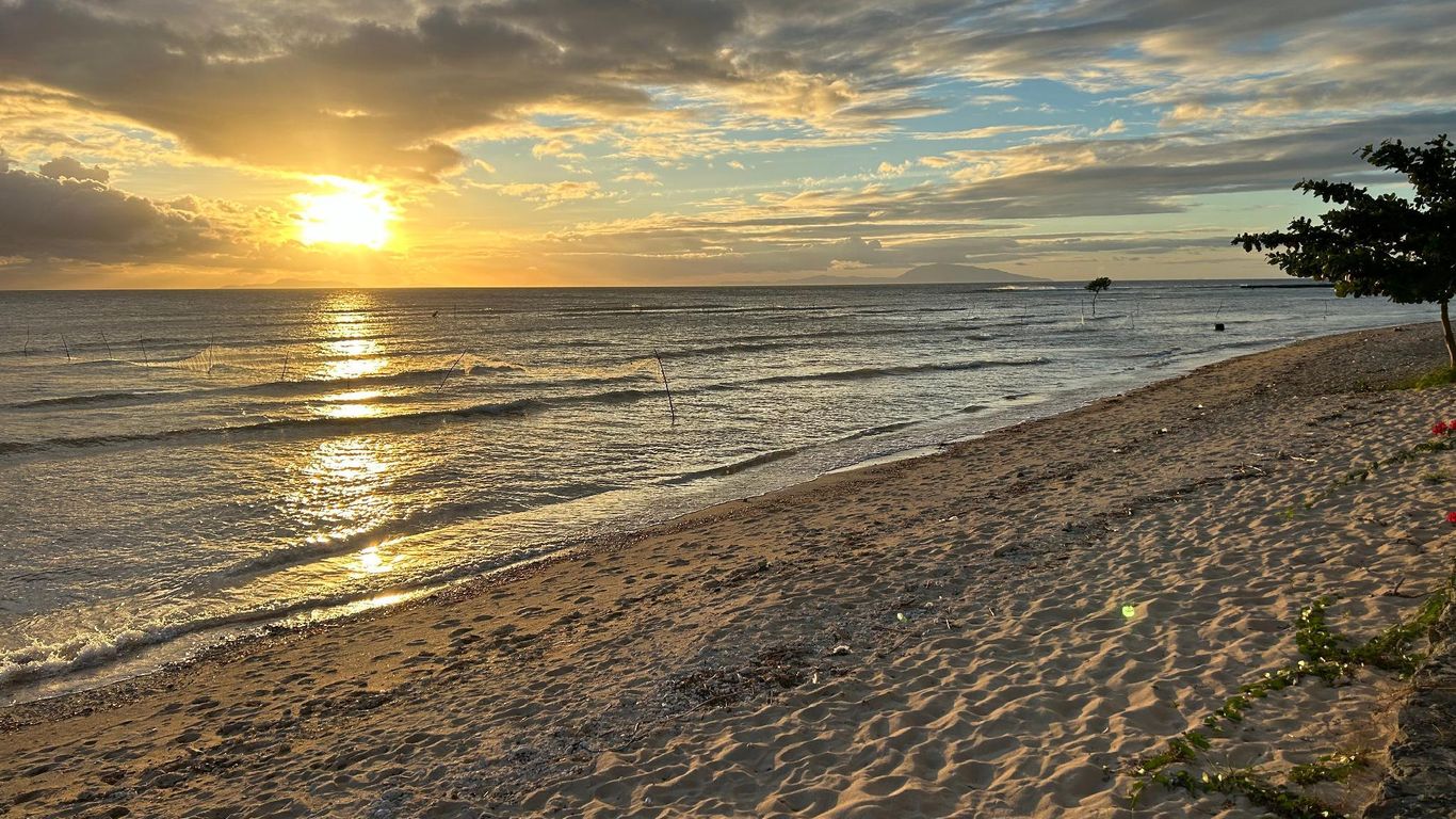 The Private House Restaurant and Resort from ₱2,925. Calatagan Hotel ...