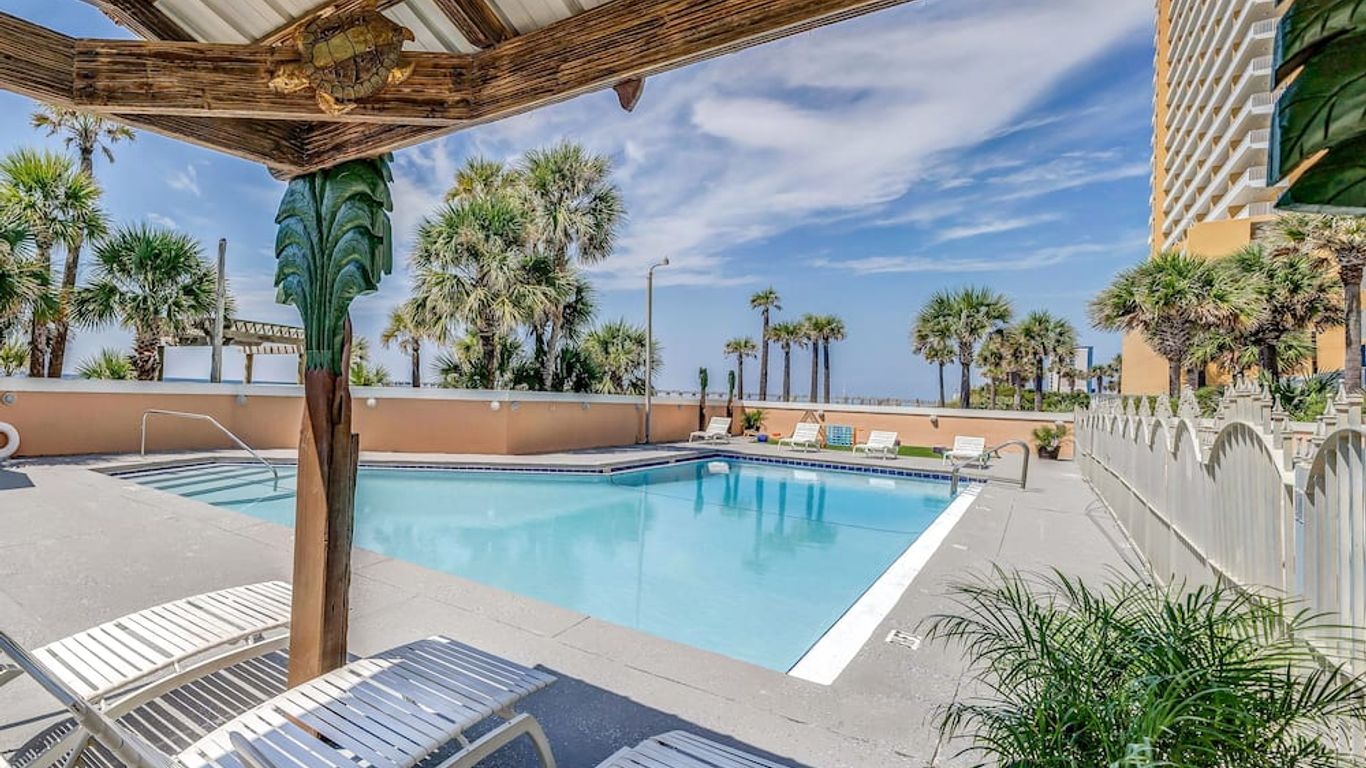 Holiday Terrace Beachfront Hotel, a By The Sea Resort from ₱2,695 ...