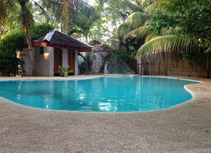The Bruce Luxury Private Cottage from ₱1,730. Siquijor Hotel Deals ...